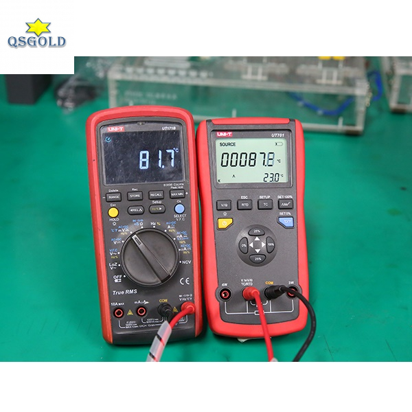 Thiết bị hiệu chuẩn nhiệt độ Uni-T UT701